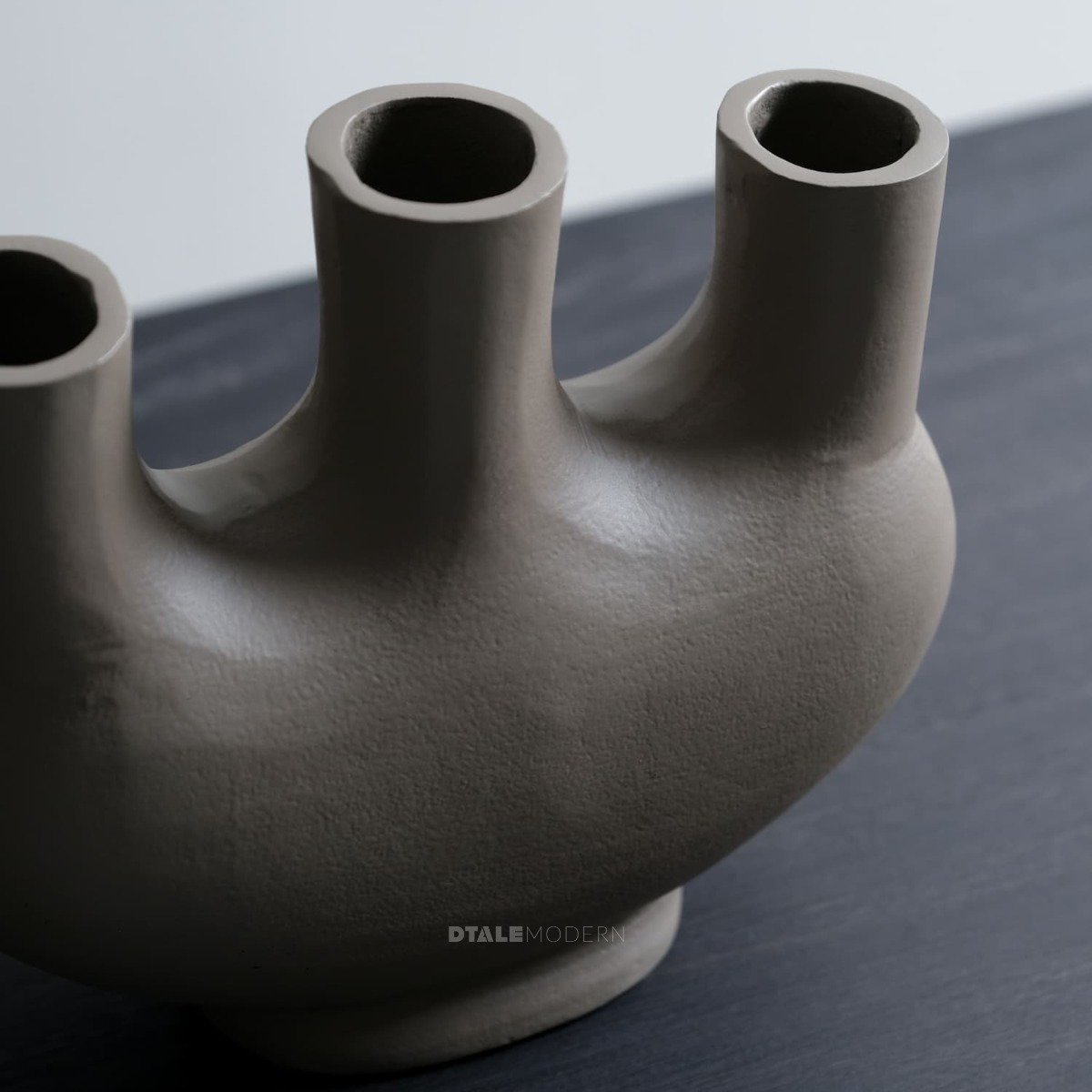 Buy Iva Metal Vase (Set of 2) Online in India - Dtale Modern
