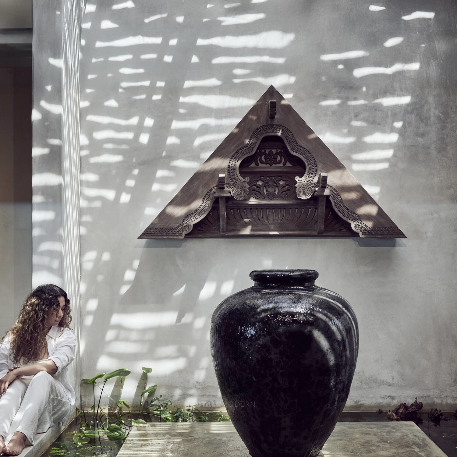 Buy Traditional Hand-Carved Mughappu Online in India - Dtale Modern