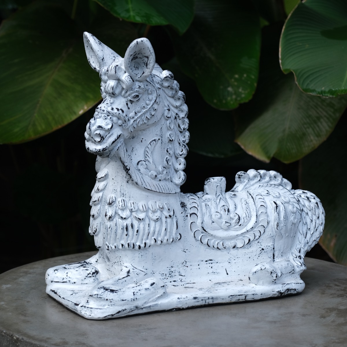 Buy Ghoda-Mudka Sculptural Decor (White) Online in India - Dtale Modern